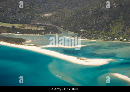 Awaroa Bay Awaroa Inlet and Holiday Homes Abel Tasman National Park ...