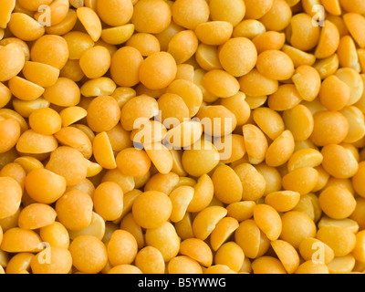 yellow split peas Stock Photo - Alamy
