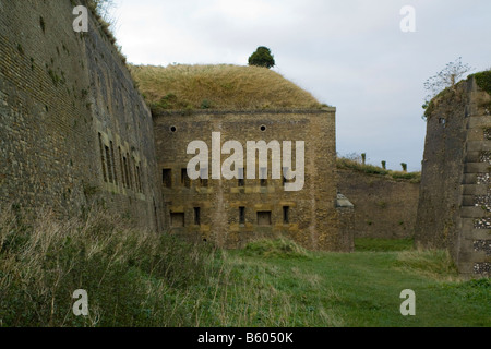 gun points and dry moat at the drop redoubt fort in Dover Stock Photo ...