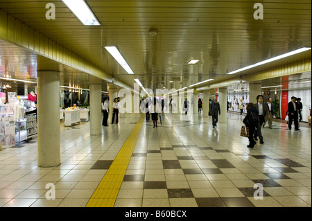 Underground walkway in Tokyo Japan Stock Photo - Alamy