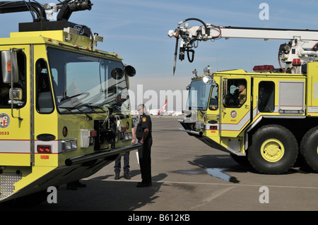 Airbus A380 windshield Stock Photo - Alamy