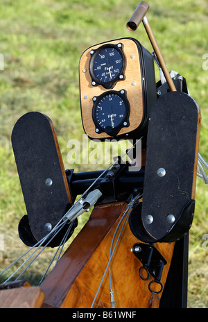 Glider instrument panel Stock Photo - Alamy