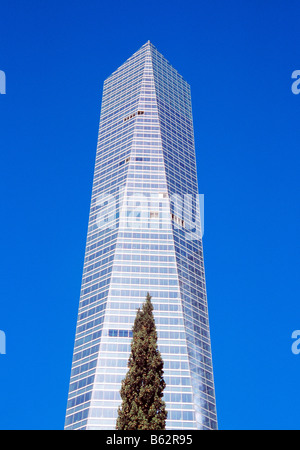Madrid - Skyscraper Torre de Cristal by Cesar Pelli & Associates ...