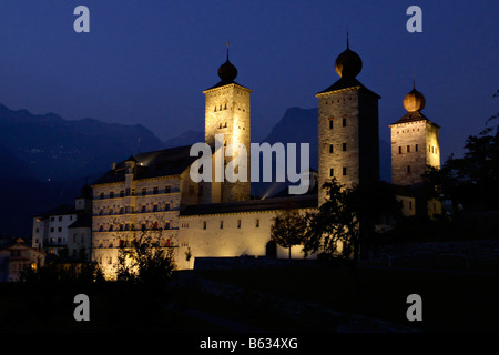 Stockalper palace Brig at night night Stockalper illuminated winter ...