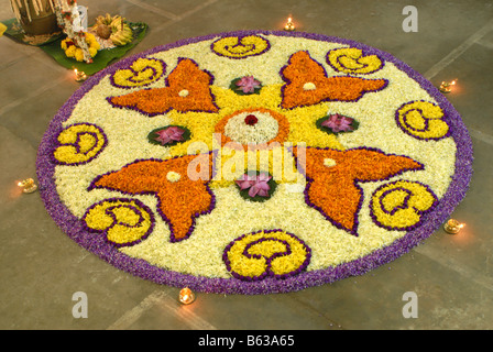 FLOWER CARPET DURING ONAM CELEBRATOINS IN KERALA INDIA Stock Photo - Alamy