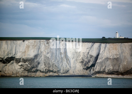 dover white cliffs lighthouse english channel Stock Photo - Alamy