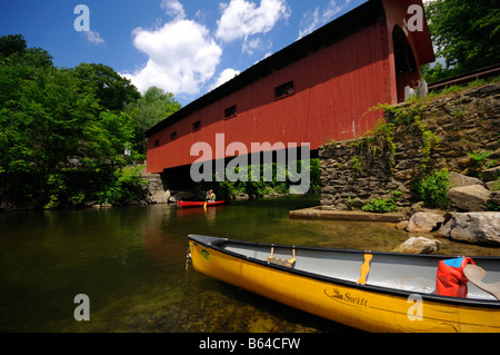 Canoeing under the Red Covered Bridge Battenkill river Vermont Stock ...