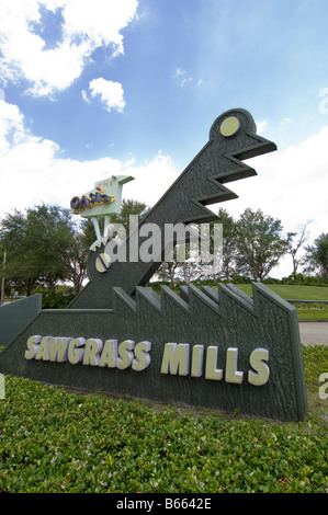 Sawgrass Mills Mall Fort Lauderdale Gold Coast Florida United States of ...