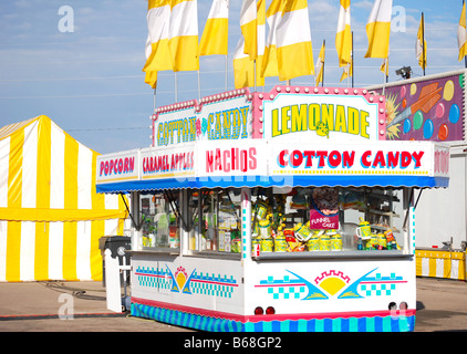 Food stand selling cotton candy in a carnival Stock Photo - Alamy