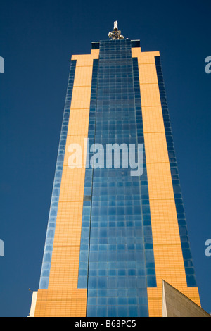 Saint Julian, Malta: The Portomaso business tower, a contemporary ...