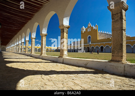 Izamal Monastery at Yucatan, Mexico Stock Photo - Alamy