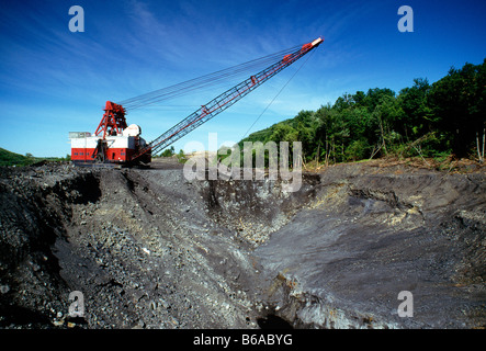 Anthracite coal, Schuylkill County, Pennsylvania, metamorphic rock, low ...