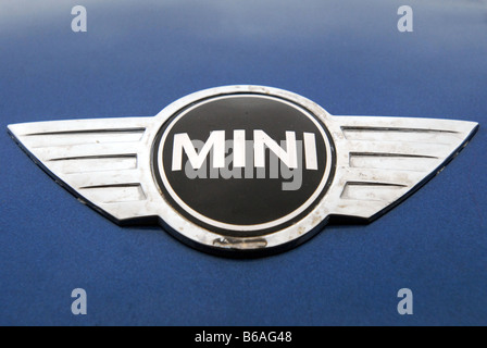 BMW Mini car badge Stock Photo - Alamy
