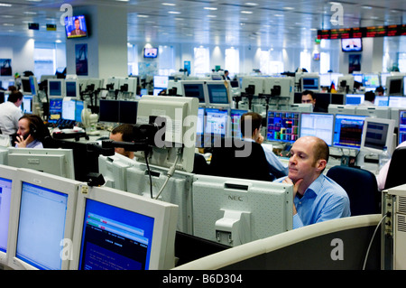 trading floor pics of Deutsche Bank London Wall 1 Great Winchester ...