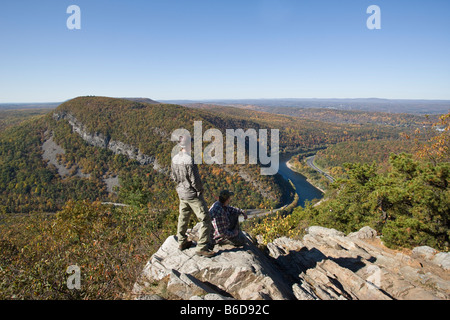 HIKERS LOOKING WEST AT OVERLOOK FALL FOLIAGE MOUNT MINSI FROM MOUNT ...