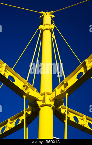 Yellow Spectrum Building designed by Sir Norman Foster in Swindon ...