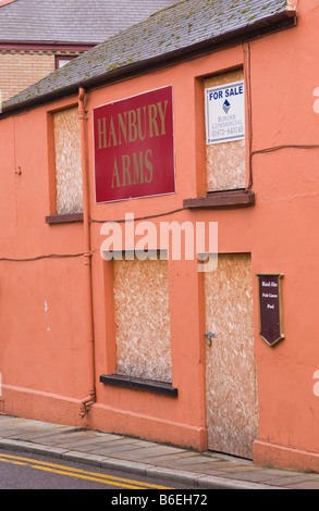 Closed boarded up and for sale Hanbury Arms pub in Pontypool Torfaen ...