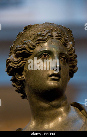 Sculpture of ancient Greek fertility goddess Demetra unearthed at ...