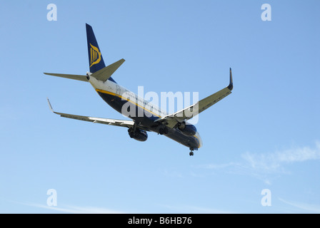 Ryanair twin engine jet on approach to land Stock Photo - Alamy