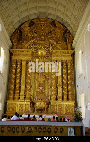 The interior of The Basilica of Bom Jesus of Old Goa (Goa Velha), house ...