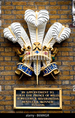 By appointment to her Majesty the queen Jewellers & Silversmiths ...
