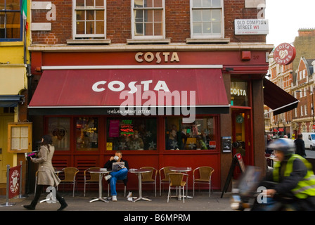 Costa Coffee cafe exterior, London, UK Stock Photo - Alamy