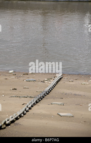 Chain by the river Thames Stock Photo - Alamy