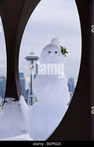 "Changing Form" sculpture by Doris Totten Chase is found in Kerry Park ...