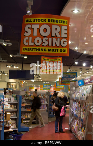 Woolworths closing down sale Hemel Hempstead Hertfordshire Stock Photo ...