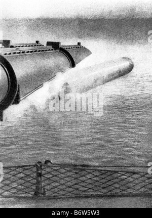 FIRING A TORPEDO Stock Photo - Alamy
