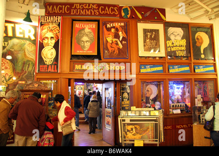 Magic shop at Pike Place Market, Seattle Stock Photo - Alamy