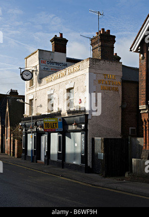 The Closed Station Hotel in Tonbridge, Kent, England Stock Photo - Alamy