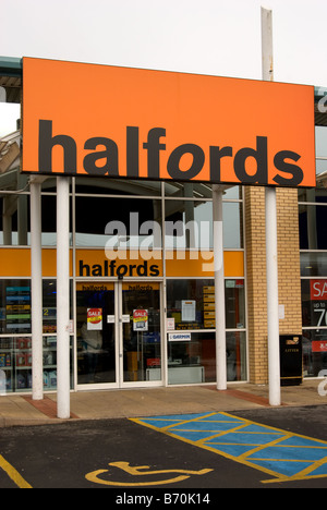 halfords retail store in out of town retail park Livingston, Scotland ...