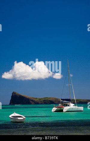 Island of Coin de Mire also known as Gunners Quoin Indian Ocean ...