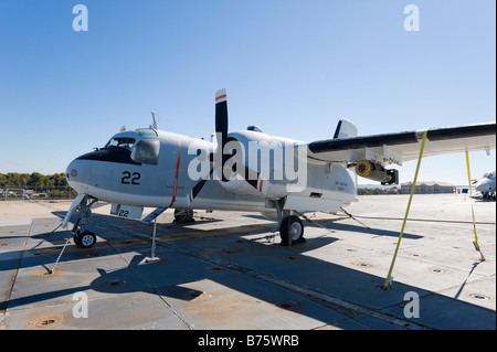 Grumman S-2 Tracker, US Navy anti-submarine warfare aircraft, Legacy ...