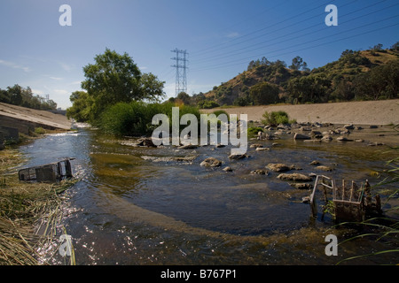 FoLAR's annual "La Gran Limpieza" clean up of the Los Angeles River ...