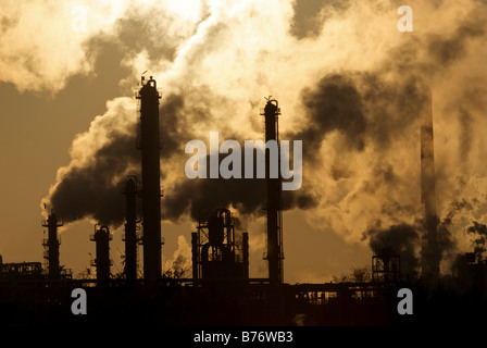 Lyondell-Basell chemical factory, Wesseling, Cologne, North Rhine ...