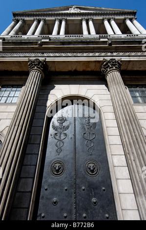 Bank of England doors, Threadneedle Street, the anti-terrorist doors ...