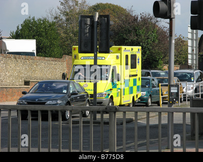 Sussex Ambulance Service Paramedic Unit attending an emergency in ...