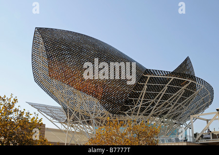 The golden fish sculpture designed by architect Frank O. Gehry, Port ...