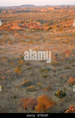 Mapungubwe National Park, view of Limpopo and Shashi river confluence ...