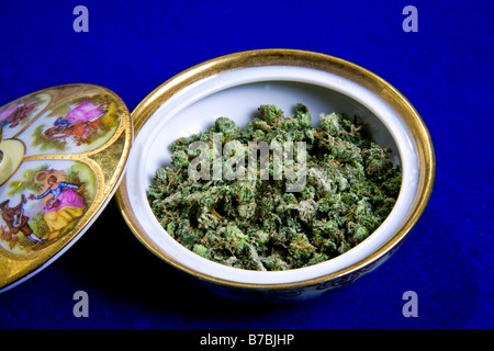Marijuana Cigarette smoking in fancy dish, Studio Shot Stock Photo - Alamy