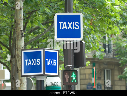 Taxi rank in Paris, France Stock Photo - Alamy