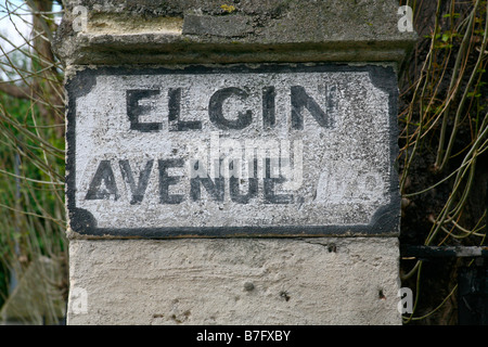 Old fashioned painted Elgin Avenue street sign, Maida Vale, London ...