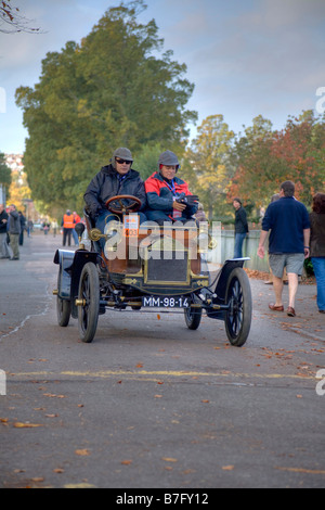1904 Oldsmobile London To Brighton Veteran Car Run Westminster Bridge ...