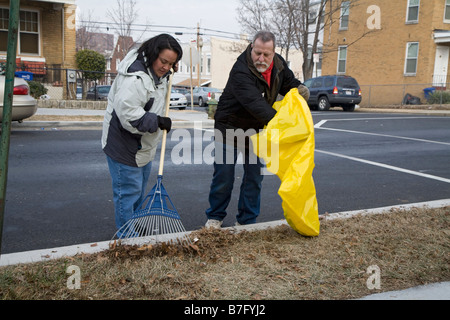 Volunteers Clean Up Their Neighborhood Stock Photo - Alamy