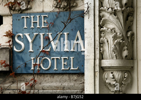 The Sylvia Hotel, Vancouver, British Columbia, Canada Stock Photo - Alamy