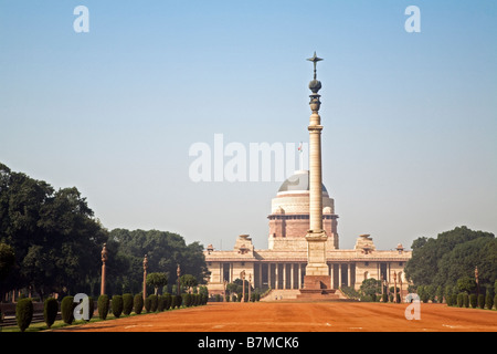 Government palace of Rashtrapati Bhavan and Jaipur Column Stock Photo ...