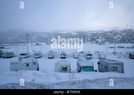 Motorhome in the snow Stock Photo - Alamy