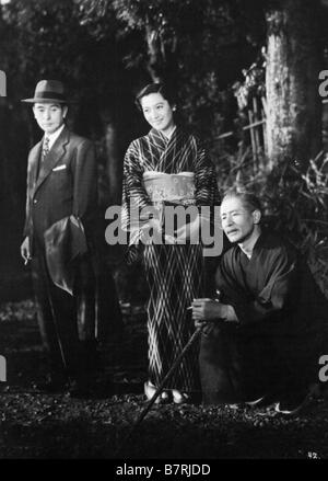 Yama no oto Year : 1954 Japan Director : Mikio Naruse Setsuko Hara, So ...